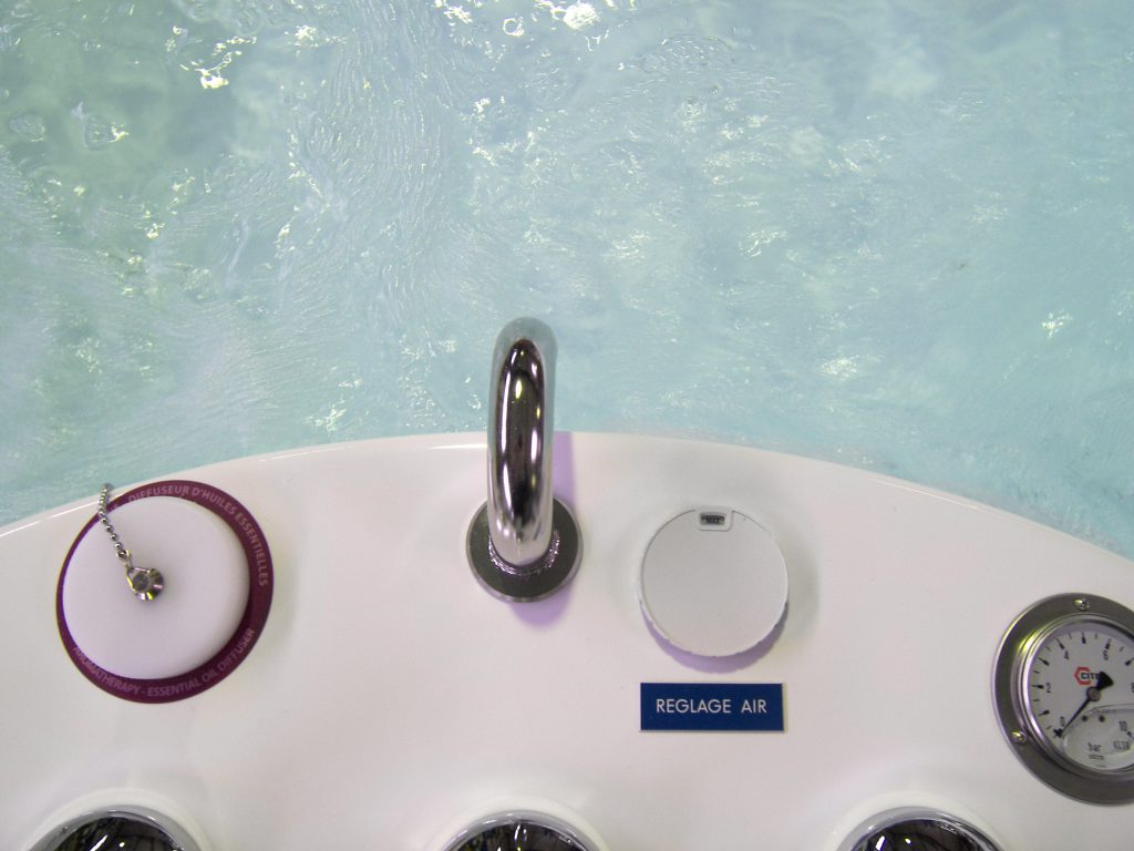 Butterfly Hydrotherapy Pool - Reval Group