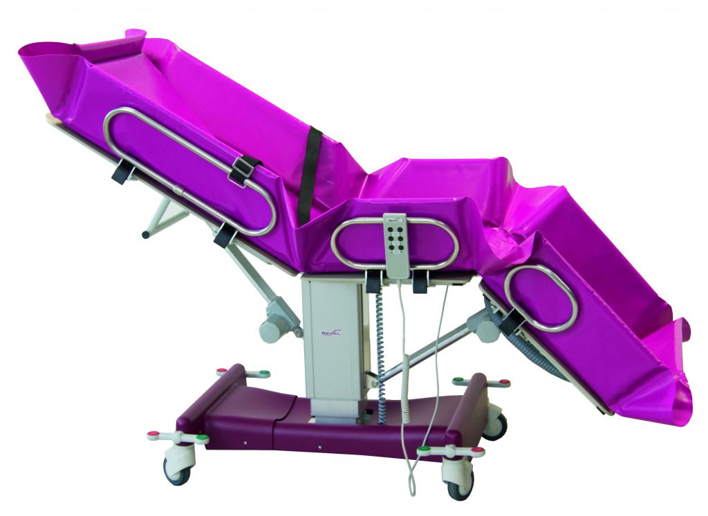 Iris™ variable height profiling shower table - Reval Group