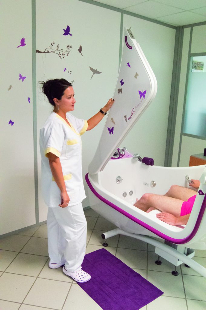 Transcare : Variable height and tilt bathtub - Reval Group